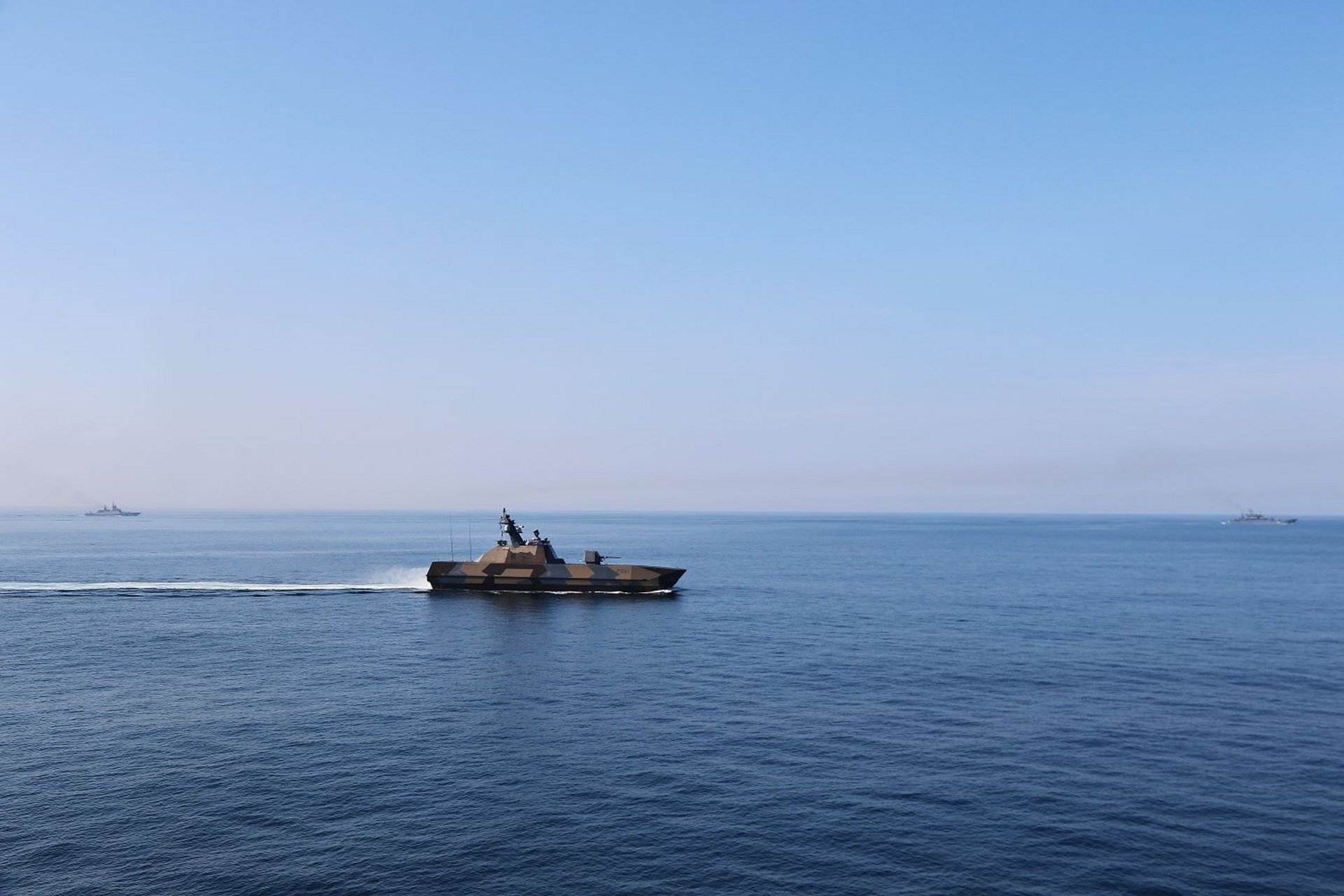 Norwegian Navy monitors Russian Baltic Fleet vessels near Norway amid ...