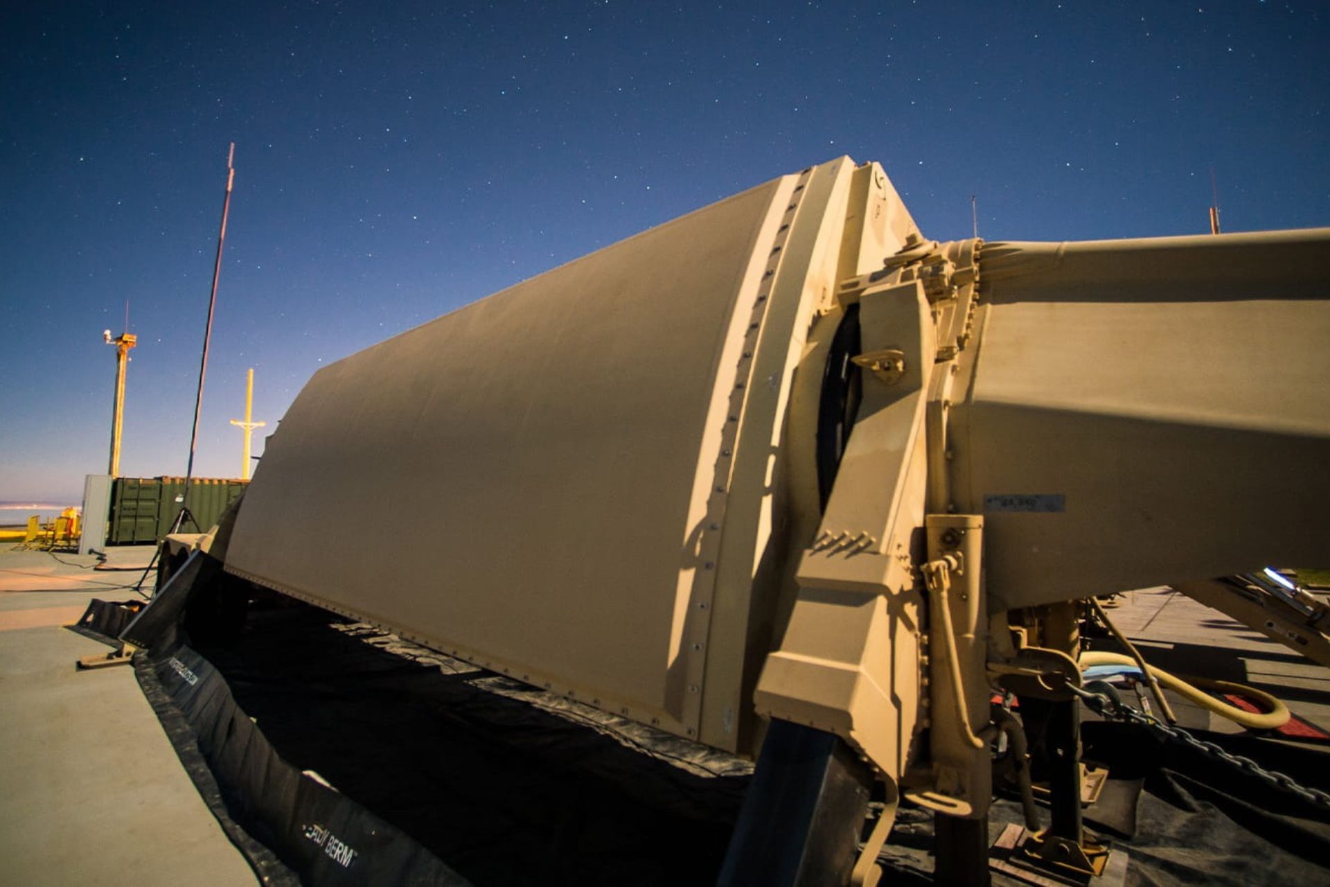 Raytheon Delivers Saudi Arabia’s First ANTPY-2 Air Defense Radar