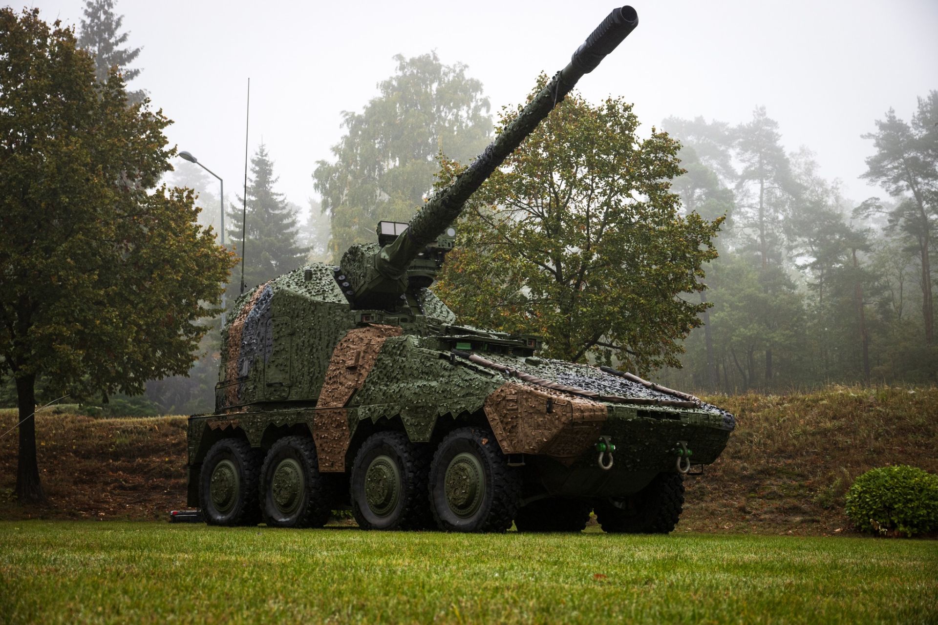 German Army Activates New Artillery Battalion to Field RCH-155 Self ...