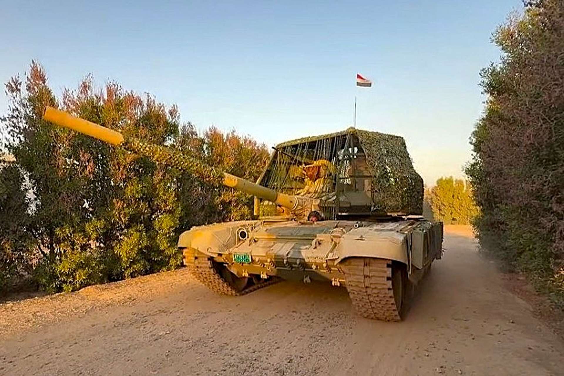 Iraq Adopts Drone Era Armor For T-90S IQ Tanks With Unit Built Cages And Side Packs