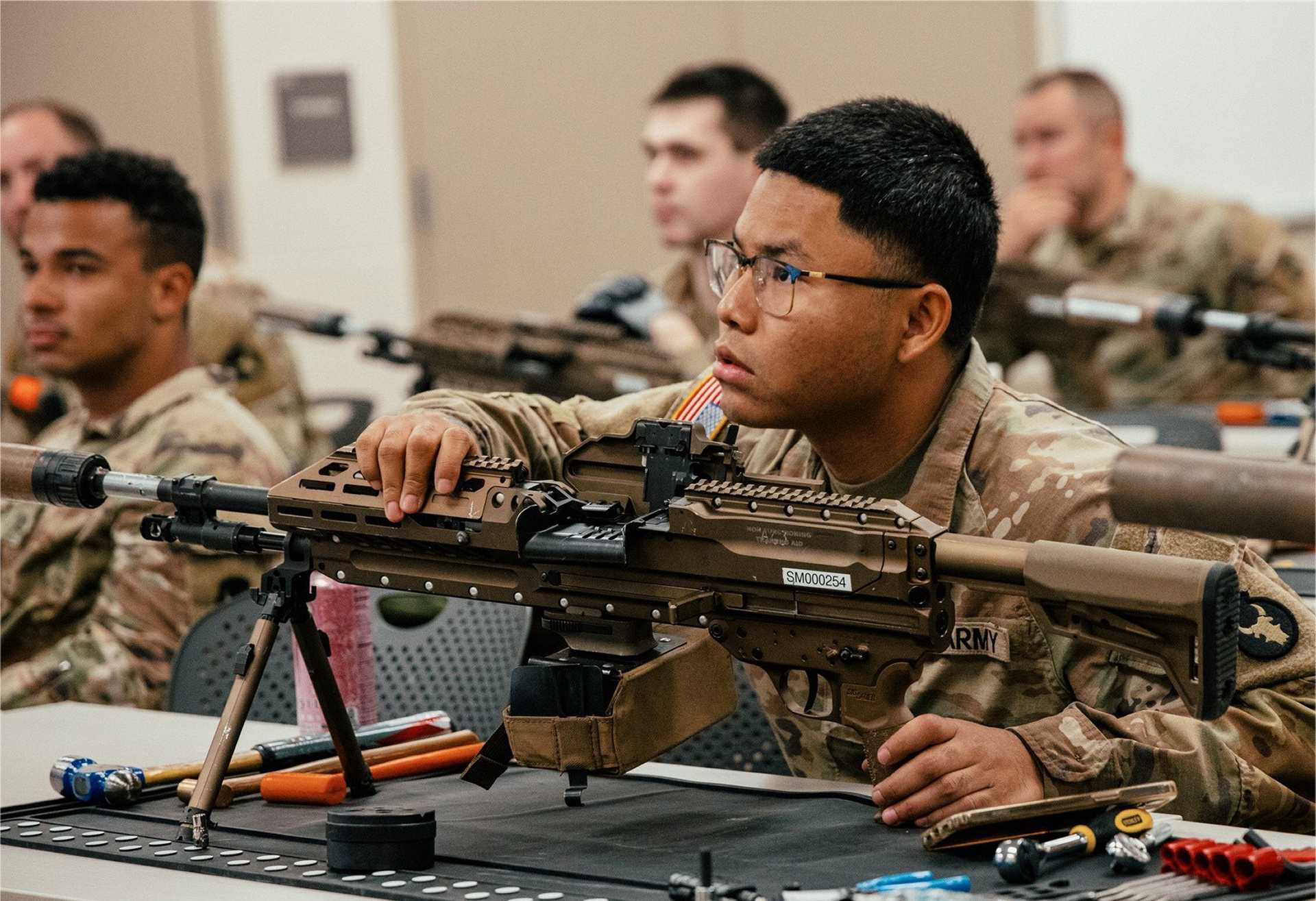 Minnesota U.S. National Guard Among First to Field Army’s Newest M250 ...