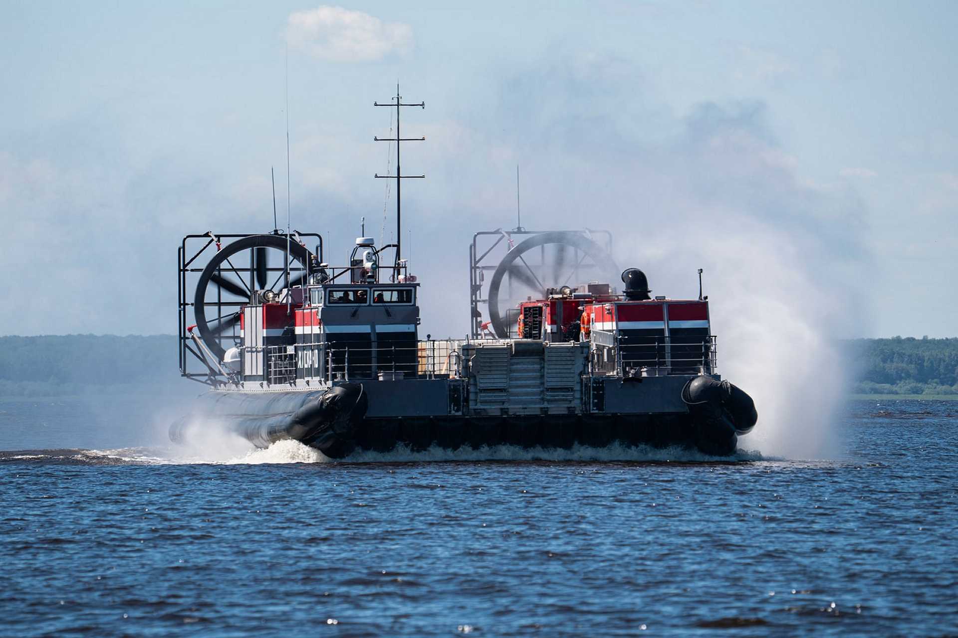 Exclusive: Russian Navy to Strengthen Arctic Naval Capabilities with New Husky-10 Hovercraft ...