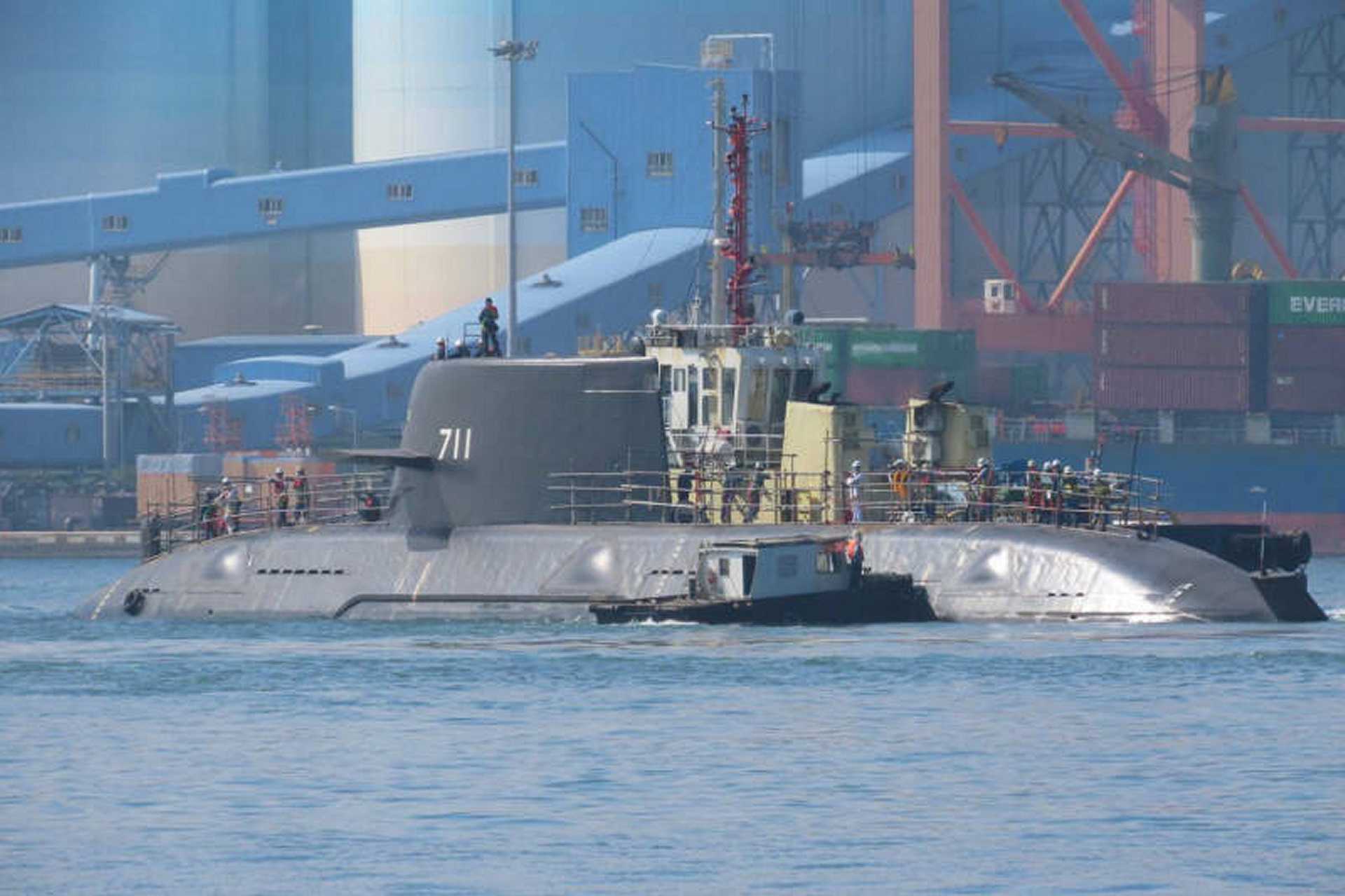 Taiwan's Domestically Built Submarine Enters Sea Trials to Strengthen ...