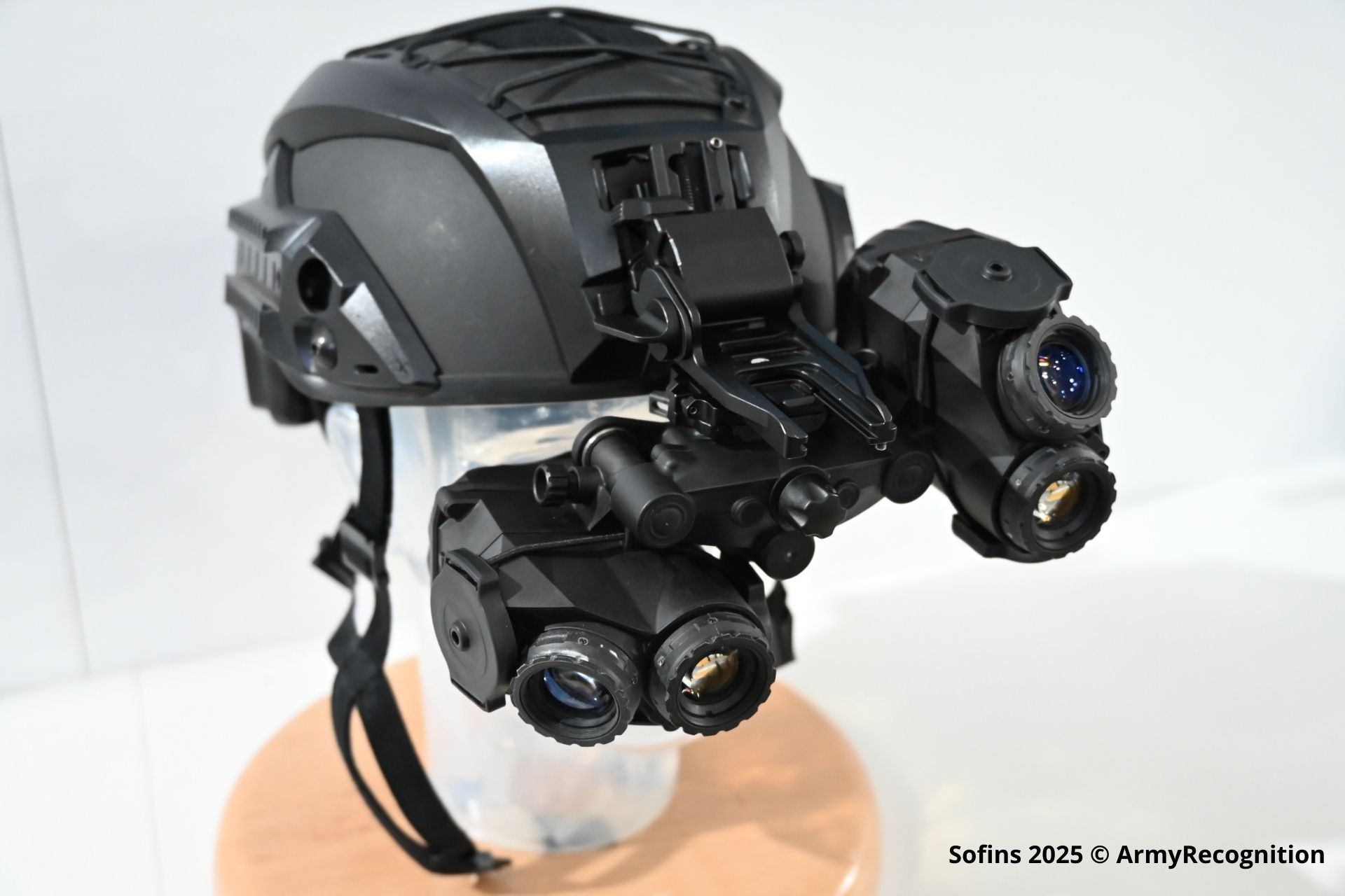 Thales Reveals New Four-Tube Panoramic Night Vision System Designed to ...