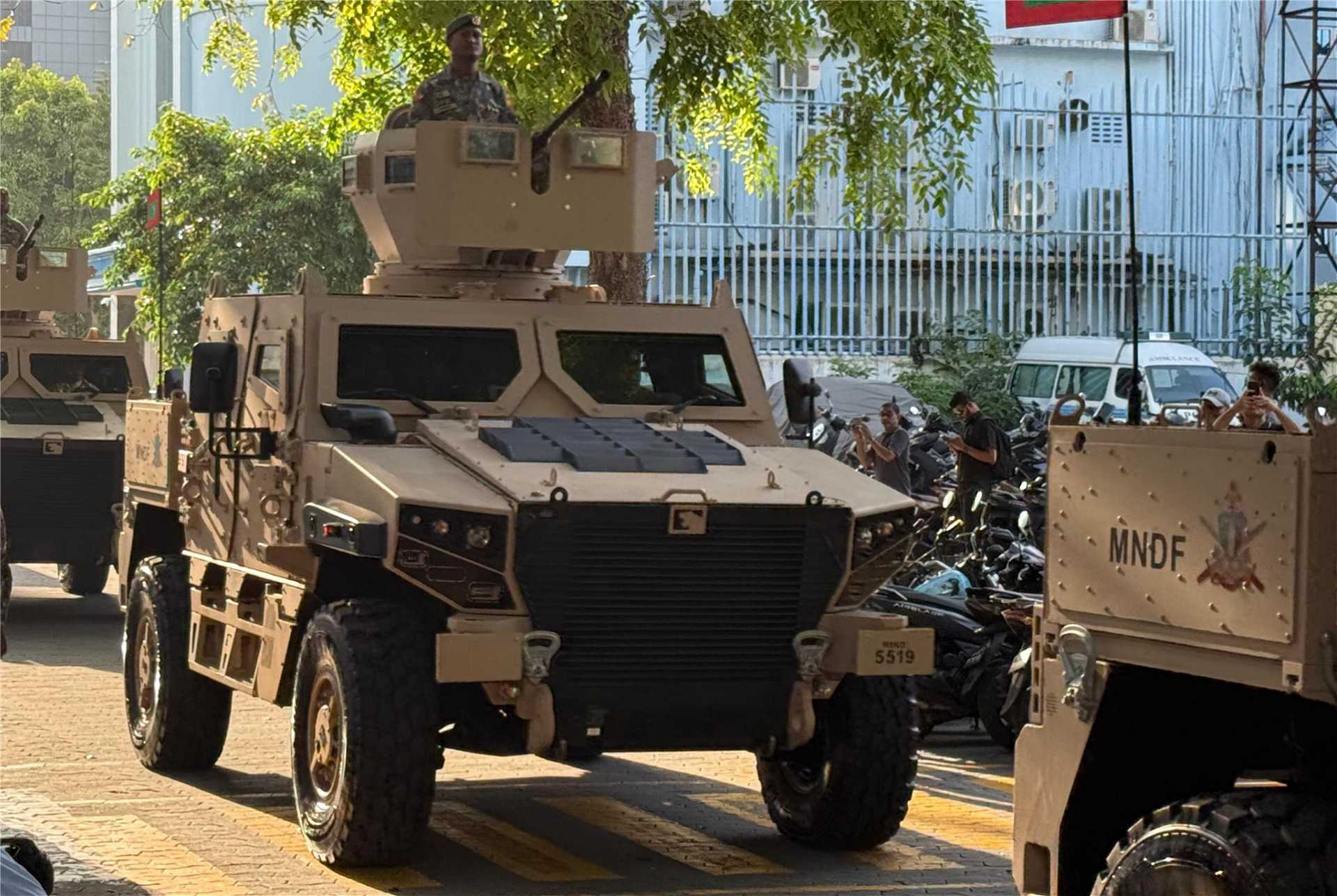 Flash News: UAE’s EDGE AJBAN 442A Armored Vehicles Make Public Debut ...