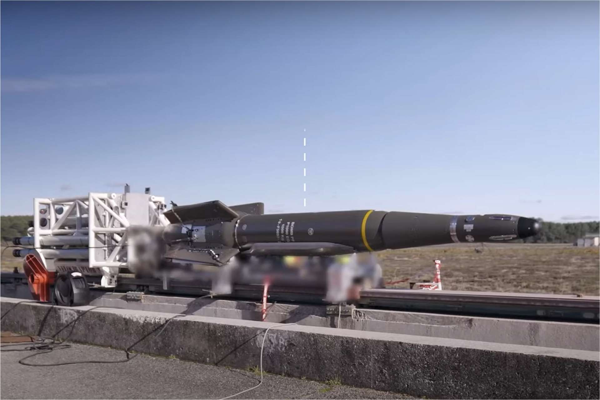France Reveals Spectacular Test of 1000 kg Bomb on 2 km Rail for ...