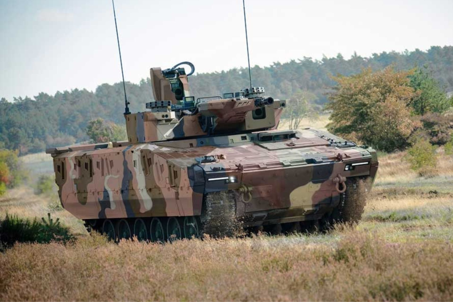 New Chapter for Ukrainian Armed Forces with Delivery of First Lynx KF41 ...