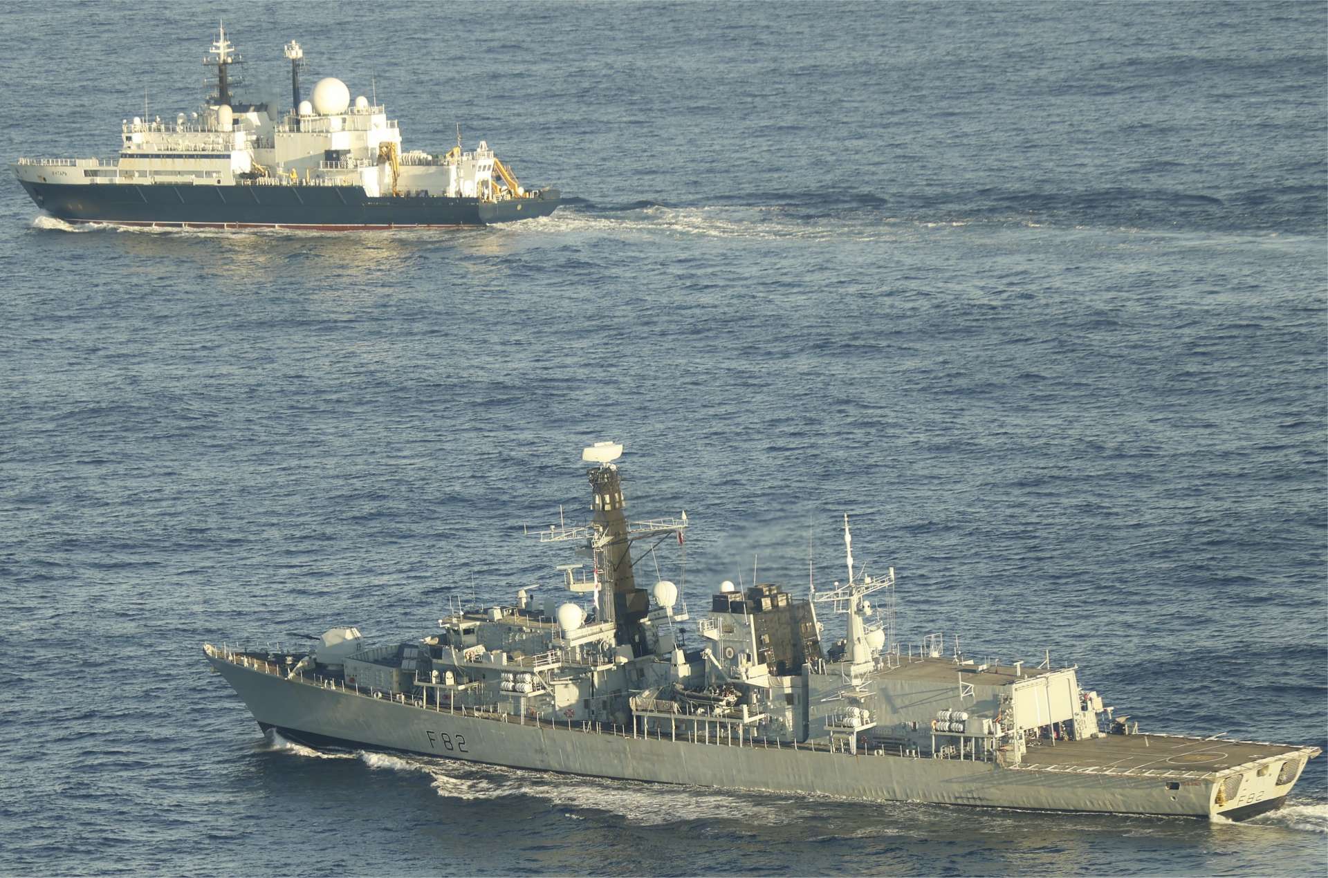 Royal Navy Confronts Russian Ship in Channel as UK Strengthens Undersea ...