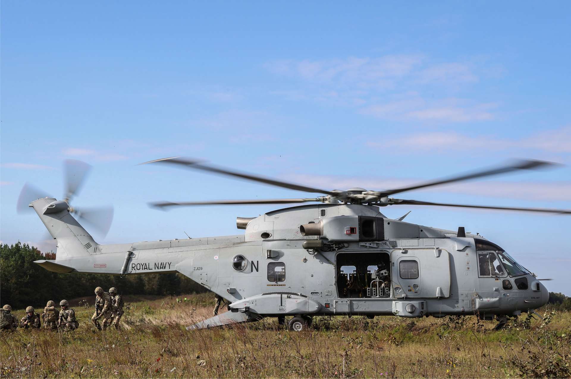 UK’s Commando Merlin Helicopters Reach Full Capability for Littoral and ...