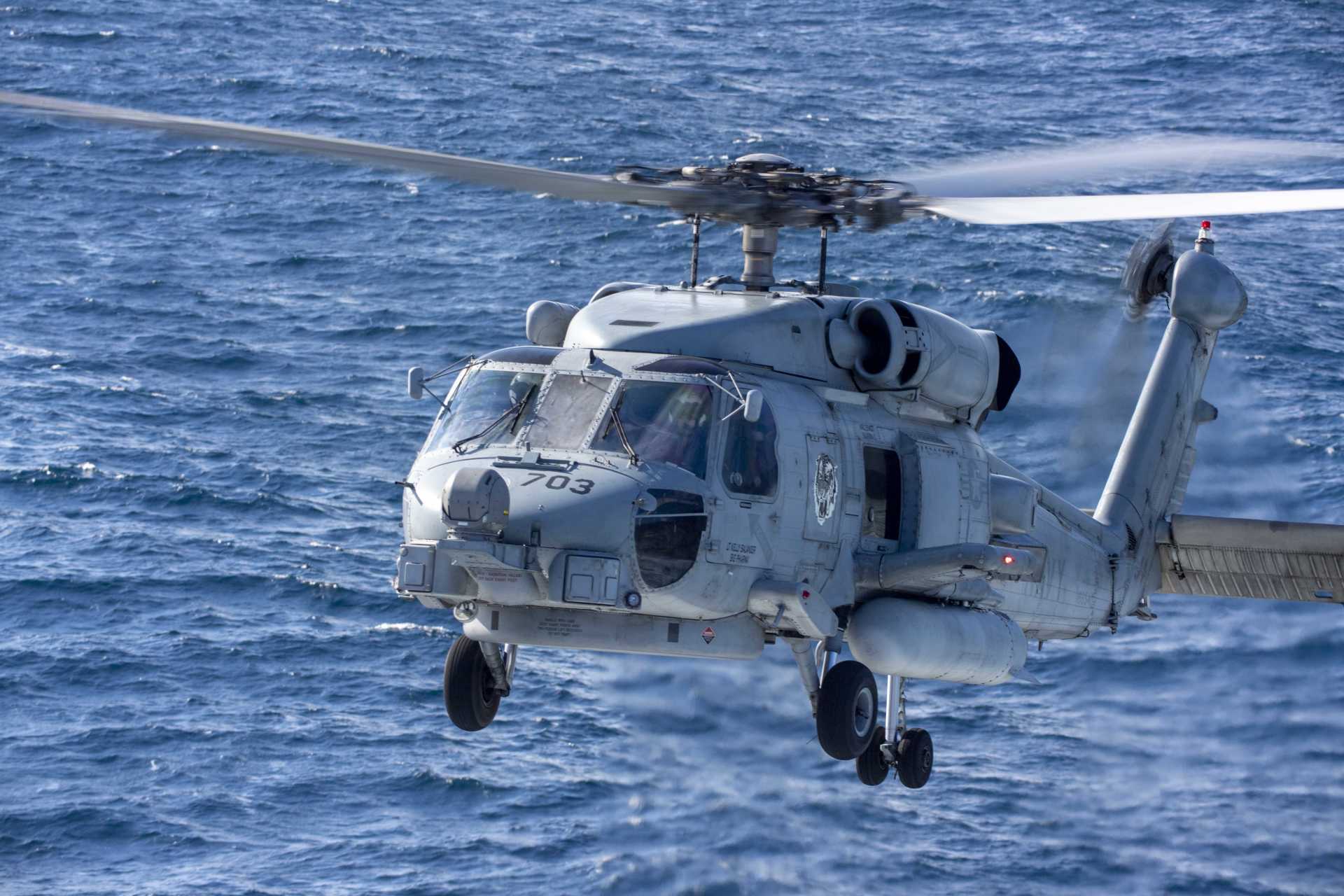 Flash Info: US Navy MH-60R Seahawk Helicopter Shoot Down Aerial Drone ...