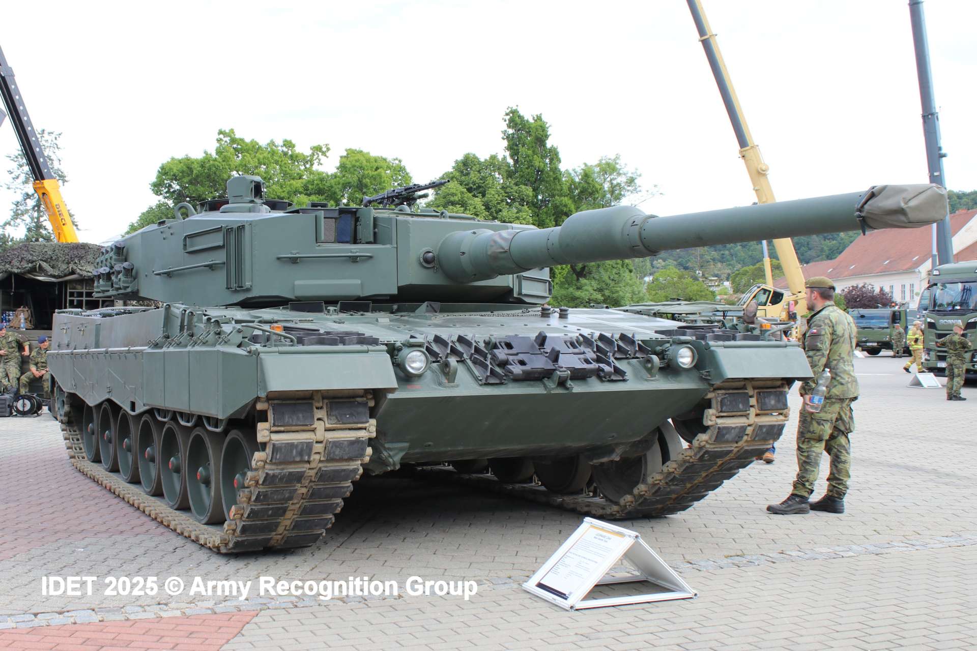 Czech Republic Signs Leopard 2A4 Maintenance Deal with Rheinmetall to ...