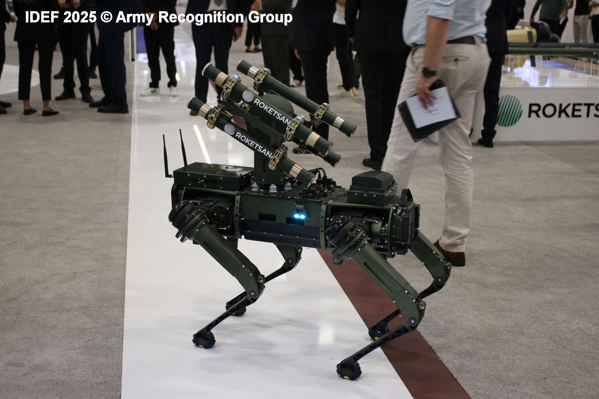 Roketsan Presents KOZ Robotic Dog Armed with Missiles at IDEF 2025 to Redefine Battlefield Tactics