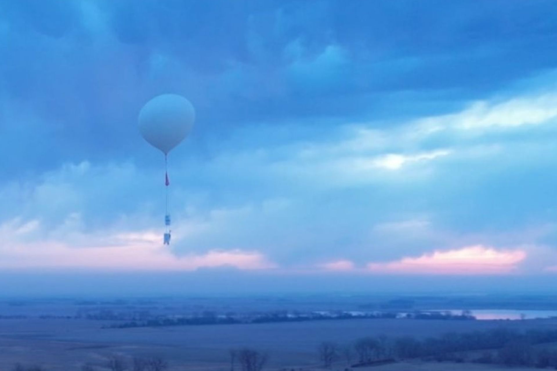 UK Military Explores High-Altitude Balloons to Expand Strategic ...