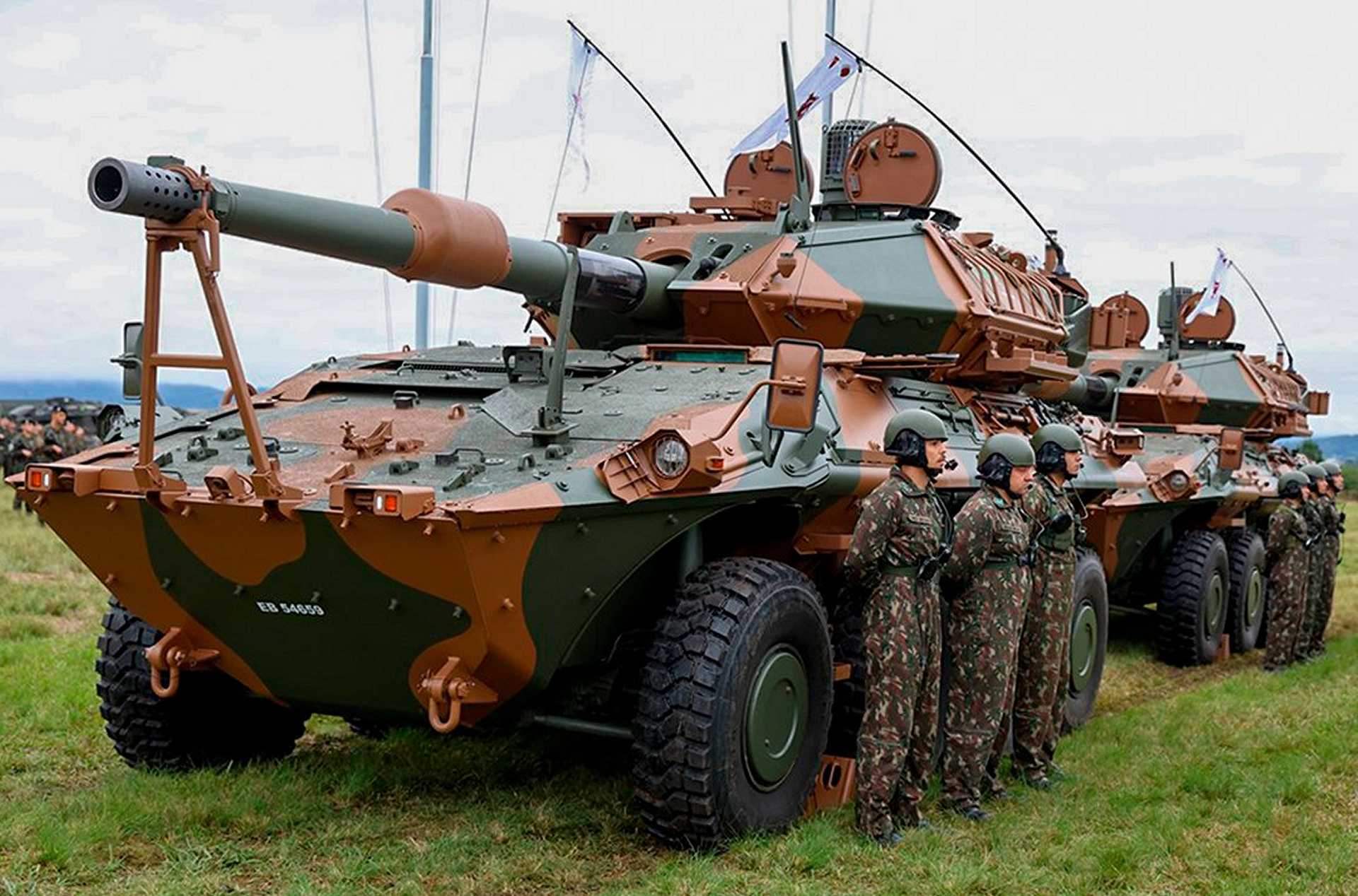 Brazilian Army receives first two Italian Centauro II 8x8 armored ...