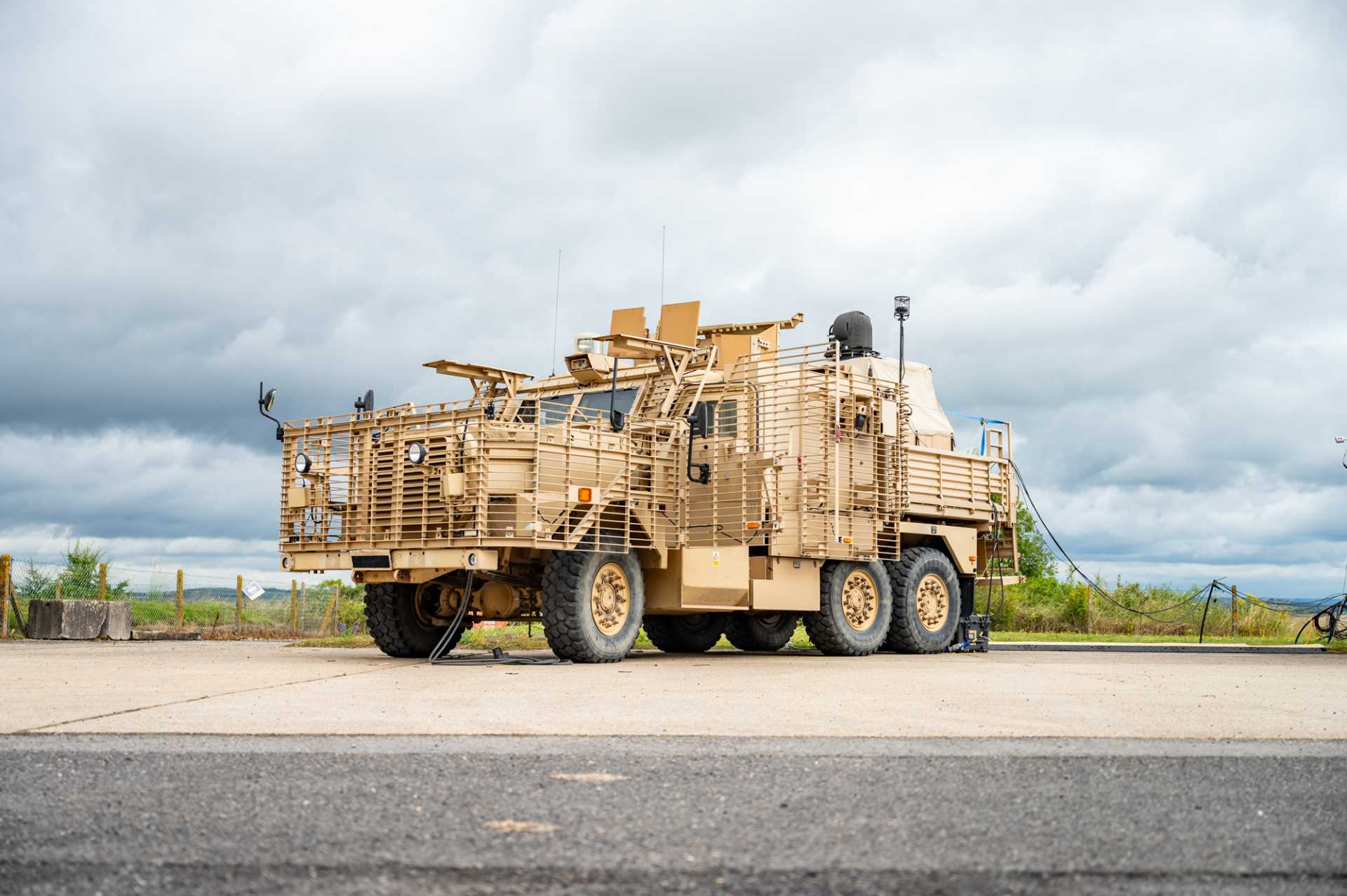 British Army seeks rapid fielding of land laser weapons against drone ...