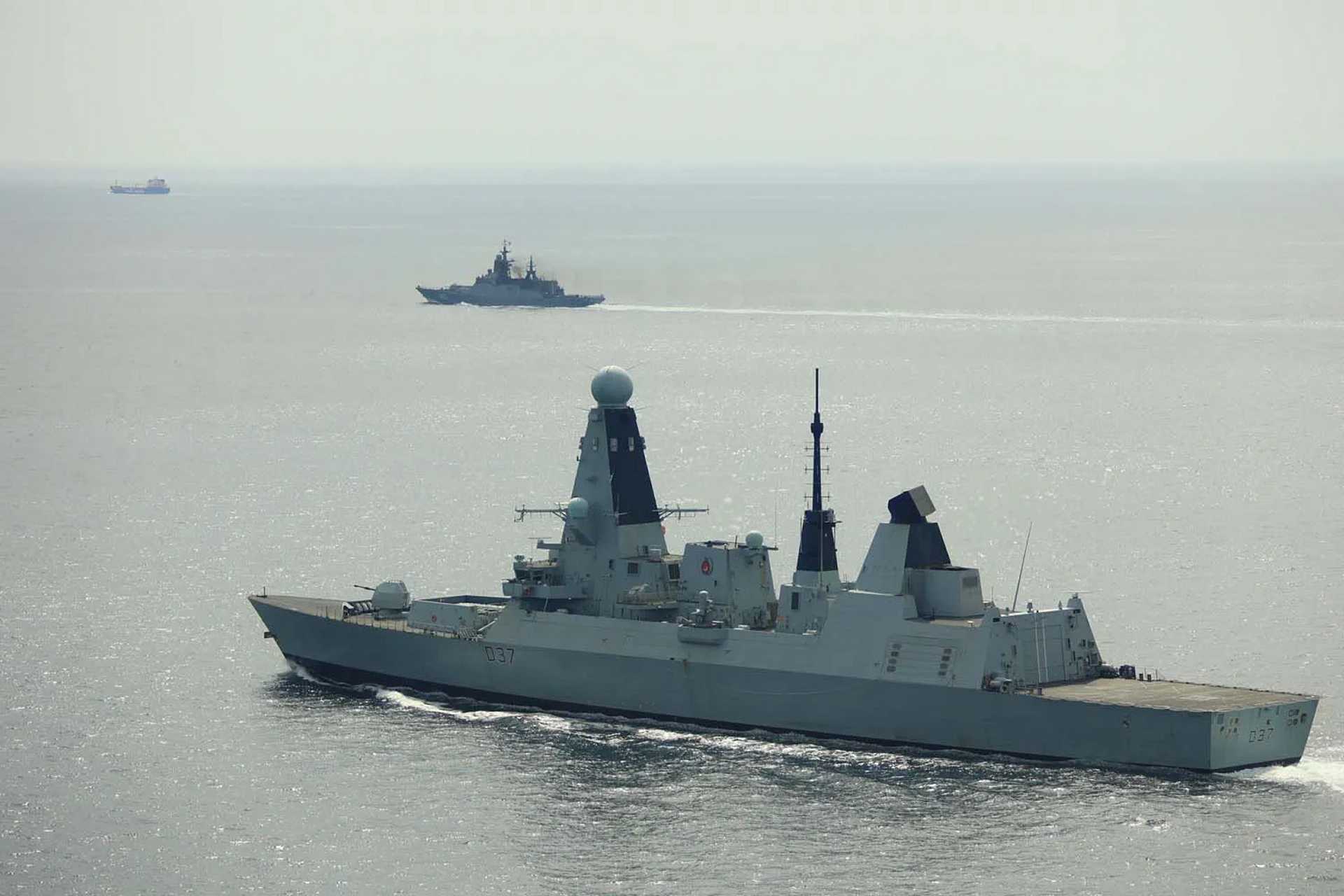 Breaking News: British Navy deploys warships and helicopters to track Russian vessel in English ...