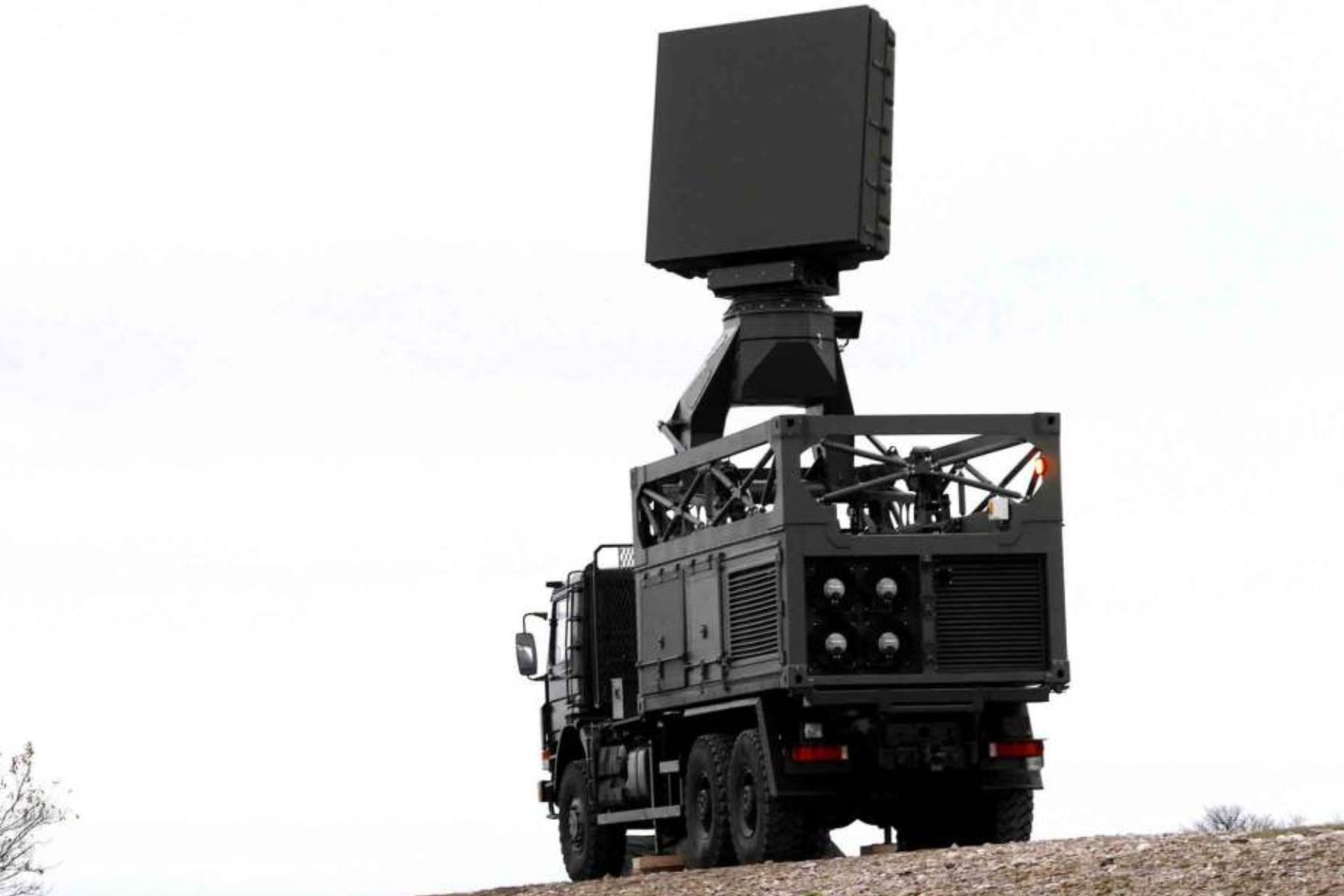 Sweden boosts ground based air surveillance with new Giraffe 4A radar deal