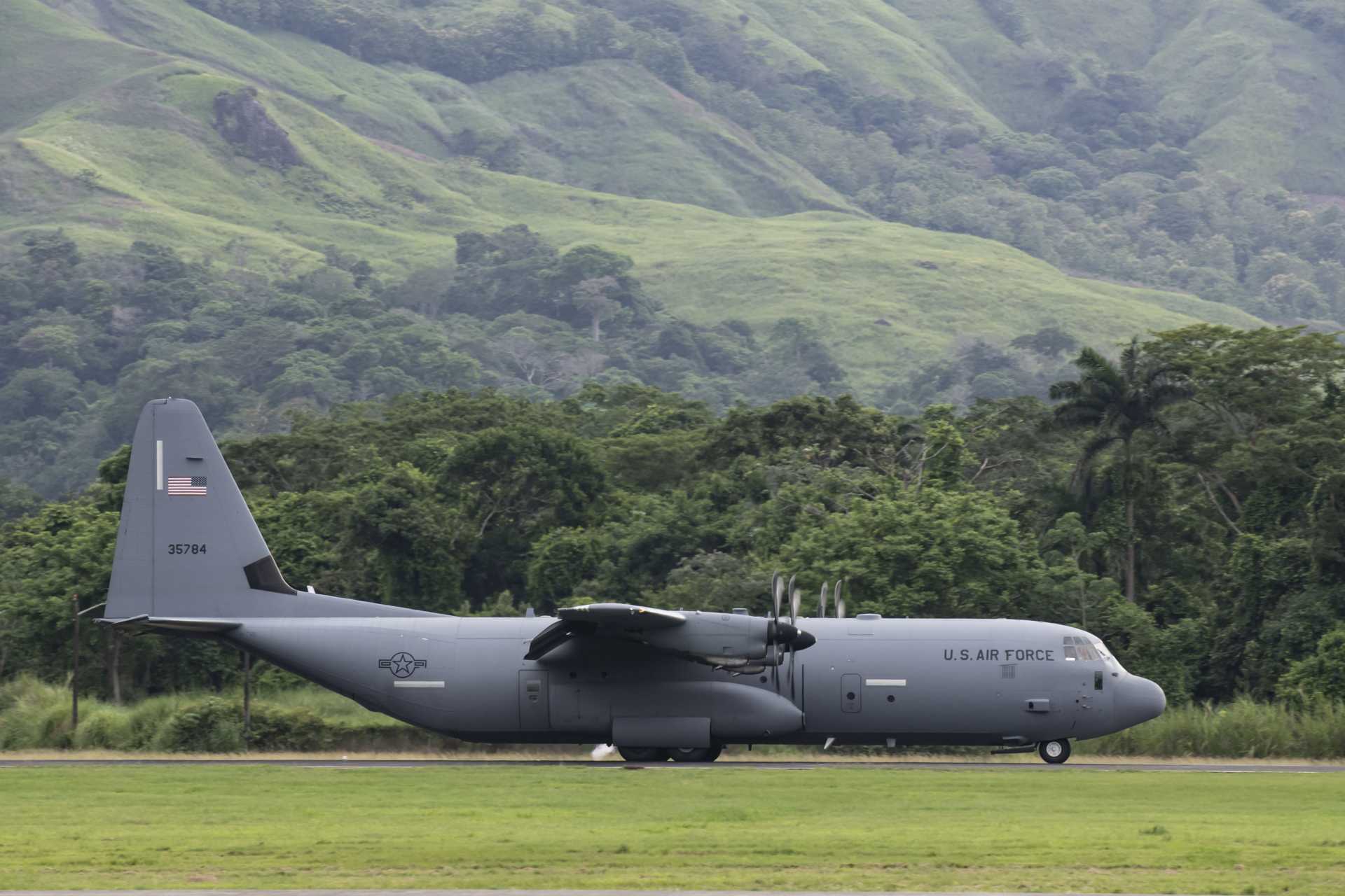 ALERT: U.S. Marines from 2d Battalion 2d Marines arrive in Panama to ...