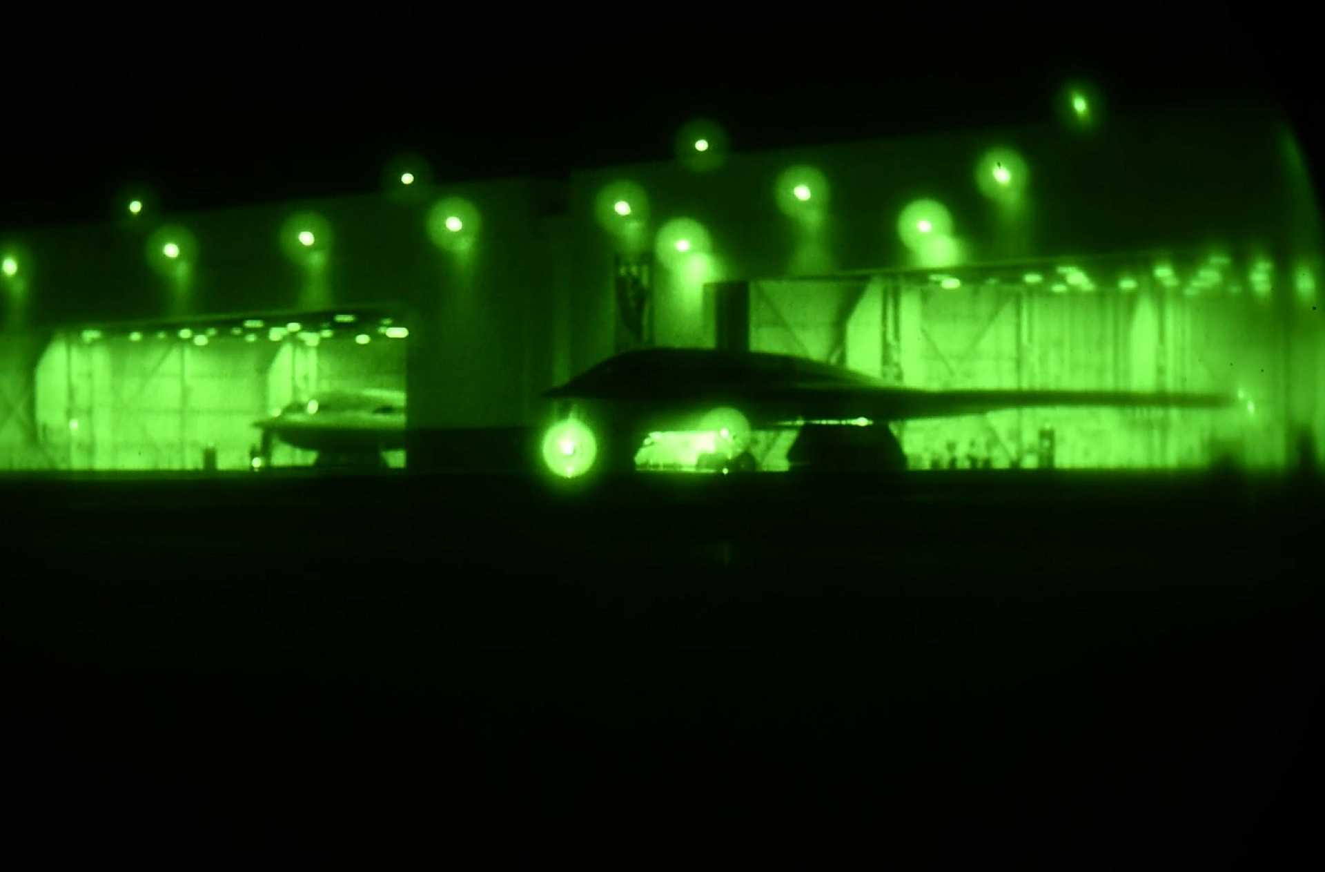 Exclusive Report: U.S. Operation Midnight Hammer Weapons and Combat ...