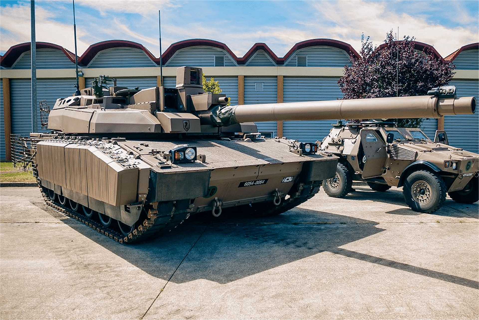 Exclusive: French Army Leclerc XLR Tank Integrates AI Commander’s Sight ...