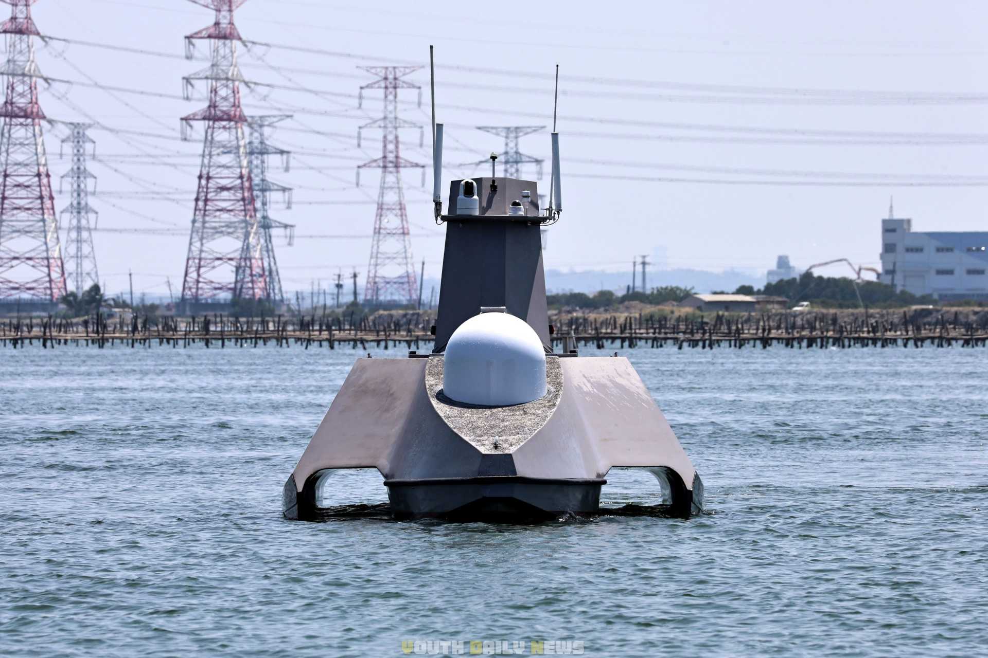 Breaking News | Taiwan’s first unmanned surface vessel Endeavor Manta ...