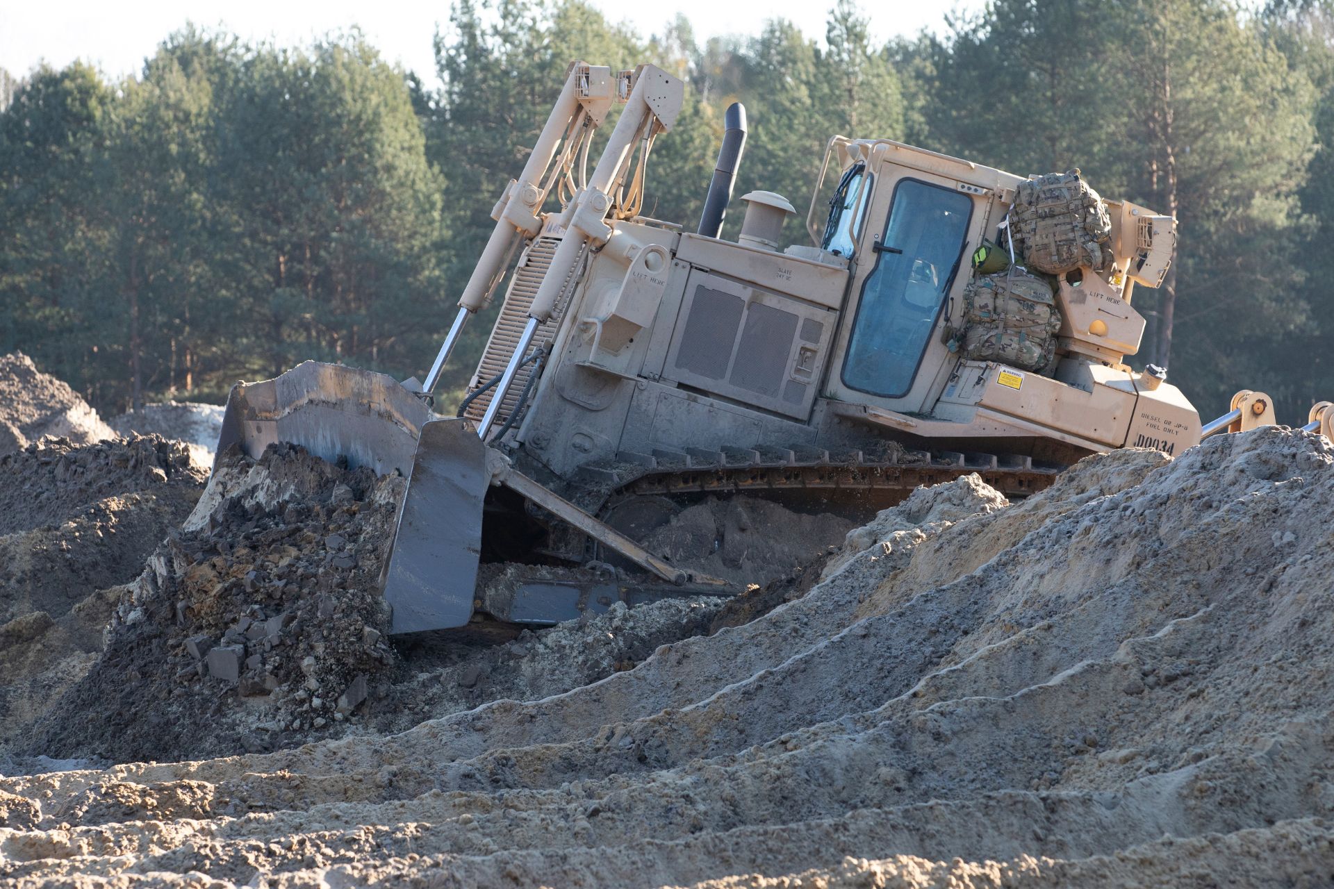 US Approves Delivery of Armored D9 bulldozers to Israel in an Expedited ...