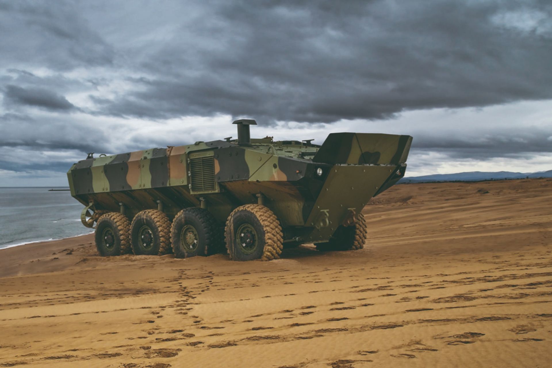 VBA 8x8 Armoured Vehicle Future Core of Italian Amphibious Forces with ...