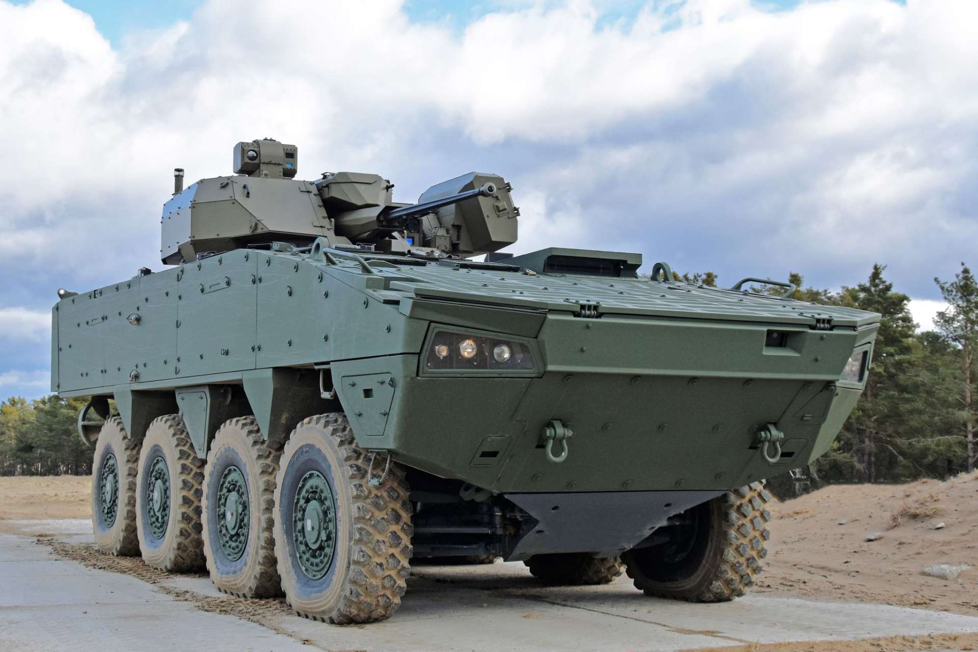 Japan Begins Local Production of Finnish Patria 8x8 AMV XP 8x8 armored ...
