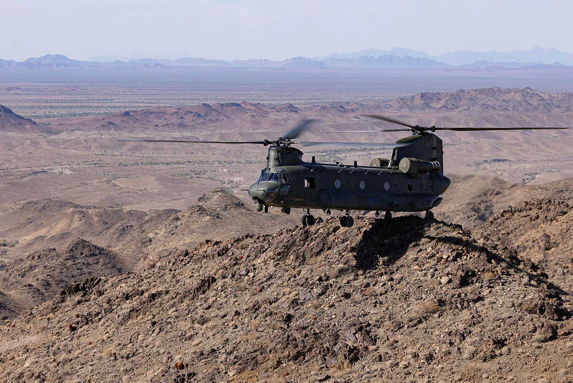 Breaking News: UK Confirms Start of New Chinook CH47ER Helicopter ...