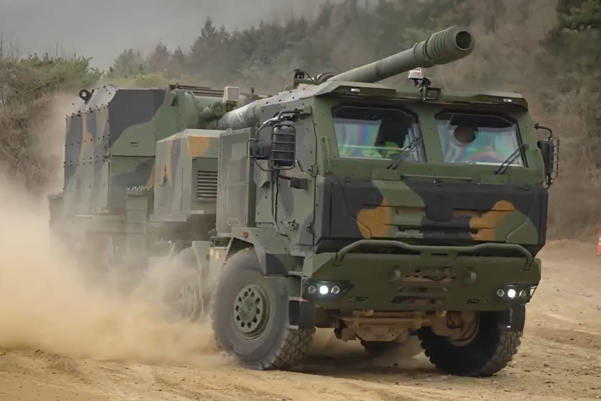 South Korea K9MH 155mm Mobile Howitzer Raises Fire Rate to 9 RPM with ...