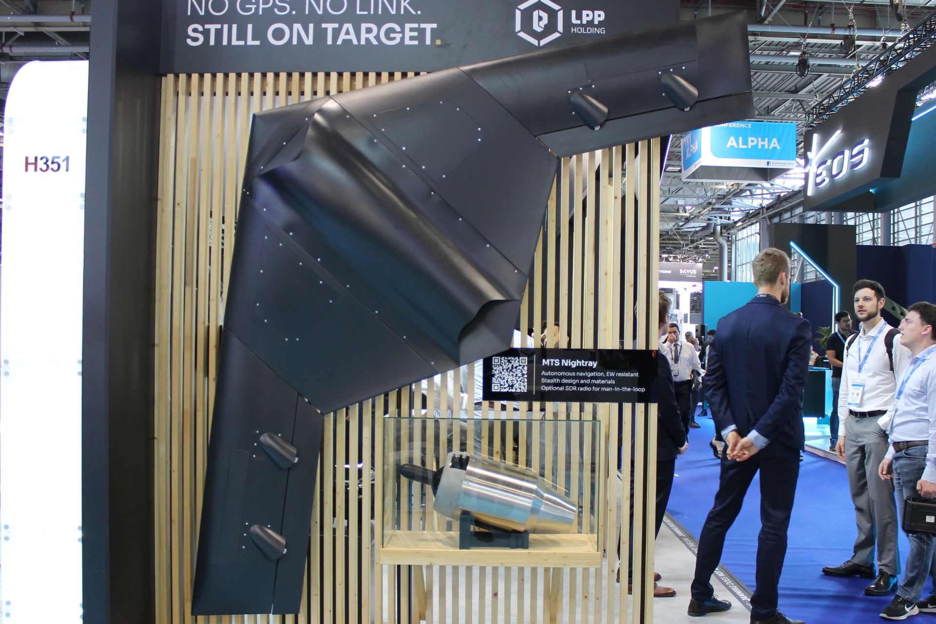 Czech Nightray Flying Wing Drone Resembles U.S. B-2 Spirit and Targets ...