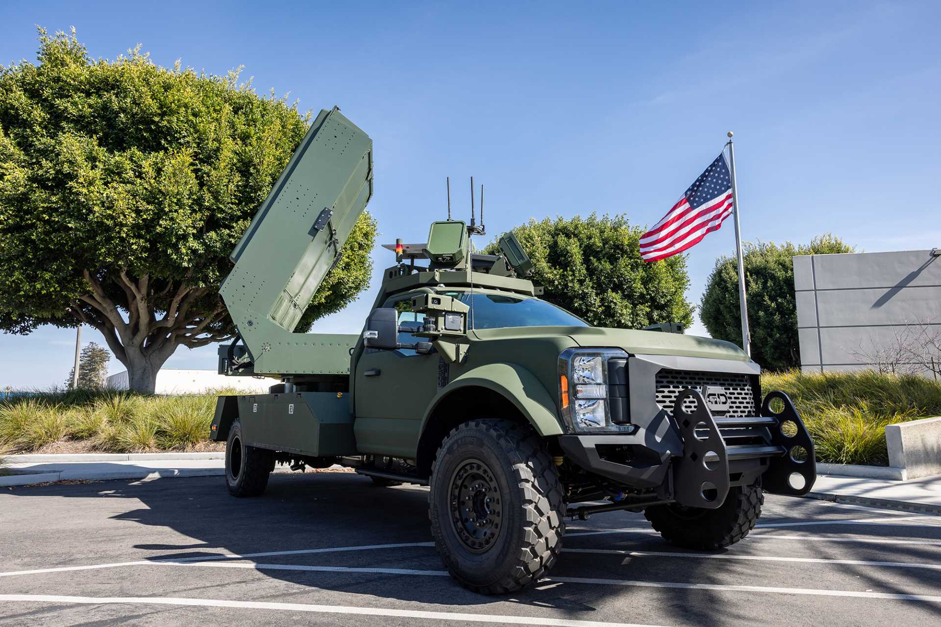U.S. Reveals Self-Driving Leonidas AGV Microwave Weapon for Rapid Drone ...