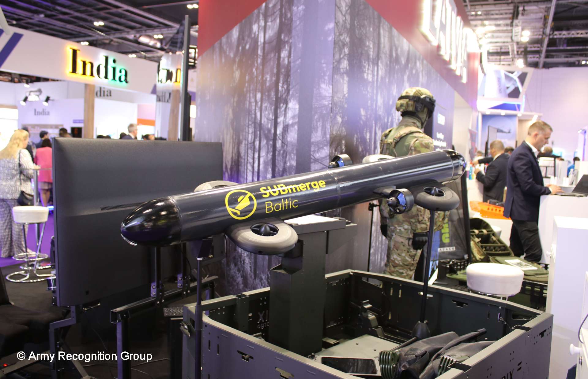 DSEI 2025: Latvia's new SUBmerge Pike unmanned submarine to improve protection of critical ...