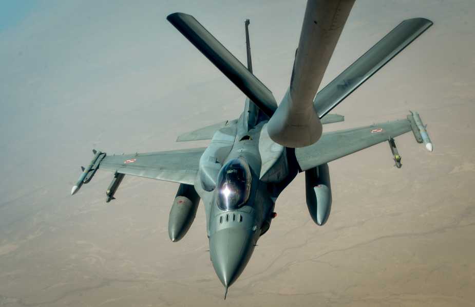 F 16 A B Fighter Aircraft Jet United States 001