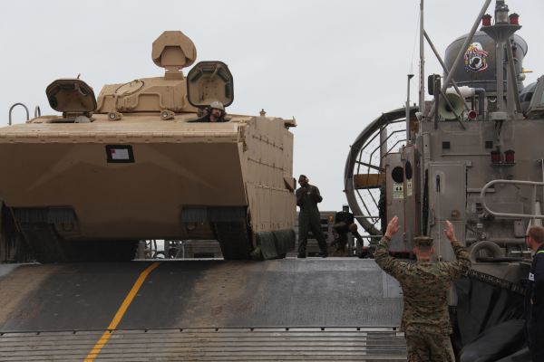 EFV Expeditionary Fighting Vehicle
