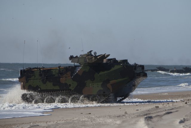 LVTP-7 AAVP-7A1 AAV-7 amphibious assault vehicle technical data sheet ...