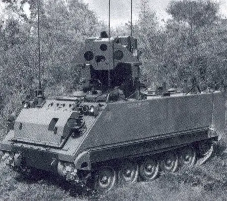 M981 FIST blindé observation artillerie (FR)
