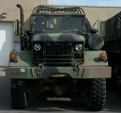 M813 AM (FR)