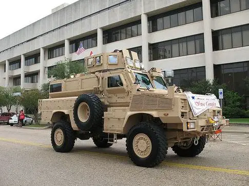 RG-33 4x4 MRAP