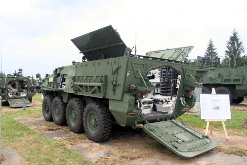 Stryker MC M1129 General Dynamics mortar carrier wheeled armoured ...