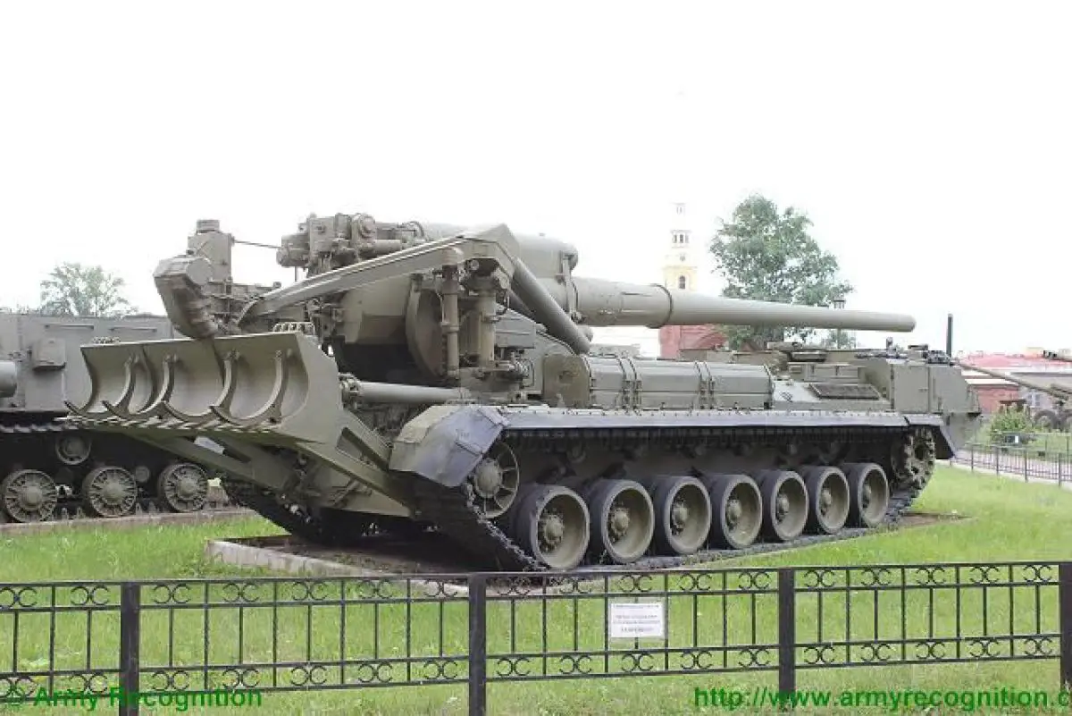 2S7 Pion M1975 SO-203 2S7M Malka