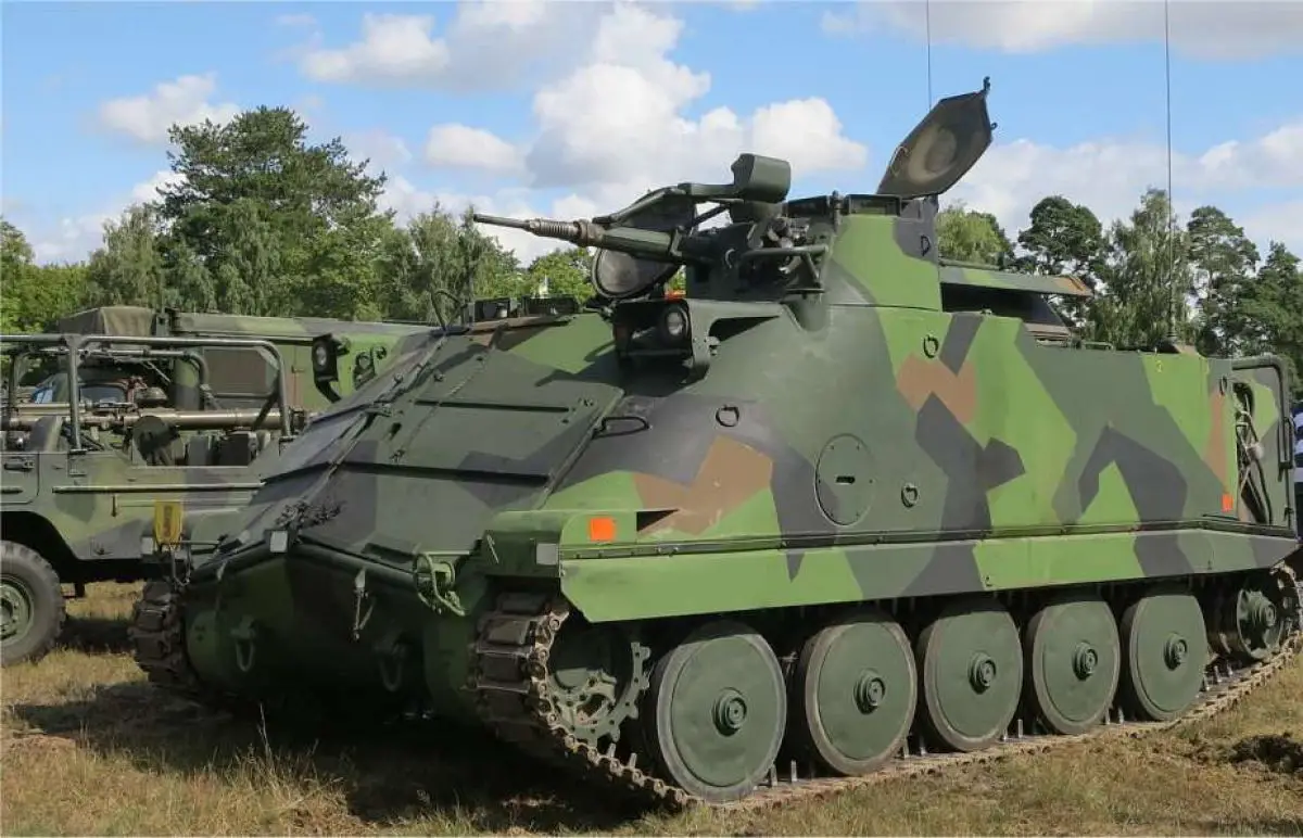 PBV Pansarbandvagn 302