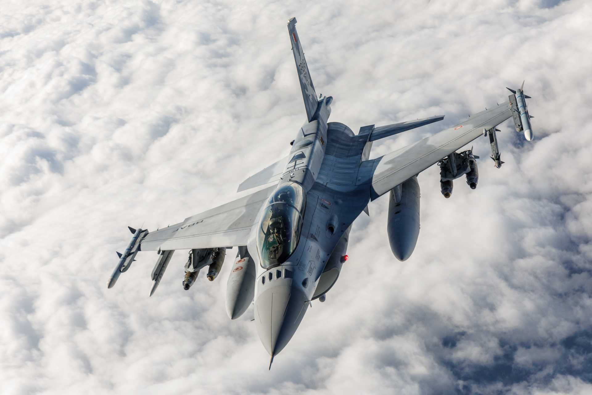 Türkiye and U.S. Continue Talks on F-16 Block 70 Fighter Jet Sale Amid ...
