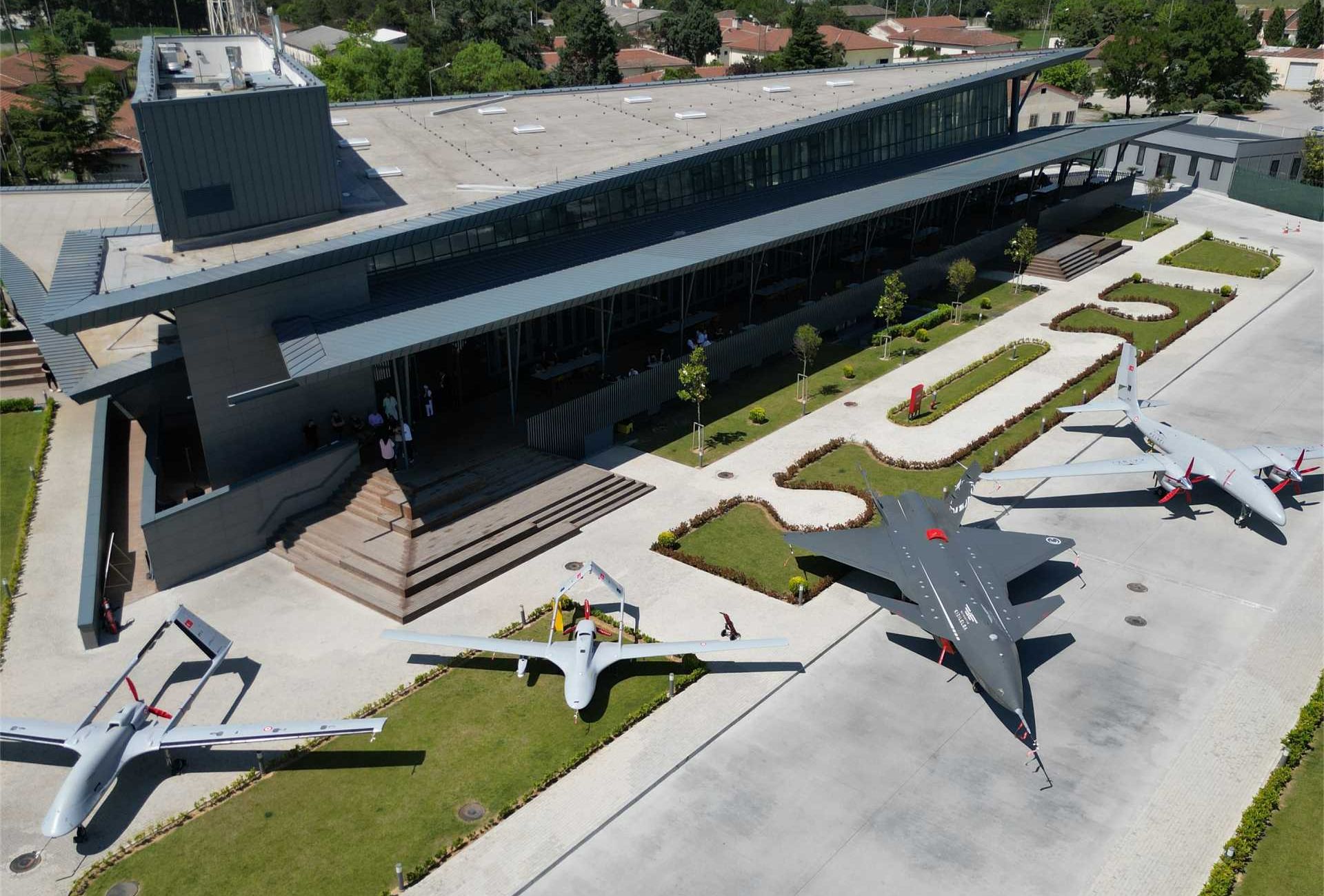 Türkiye's Baykar Acquires Italian Piaggio Aerospace to Strengthen Expertise in Manned and ...
