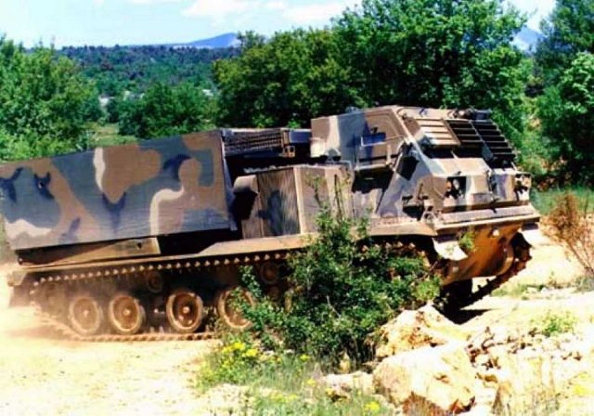 M270 MLRS 227mm