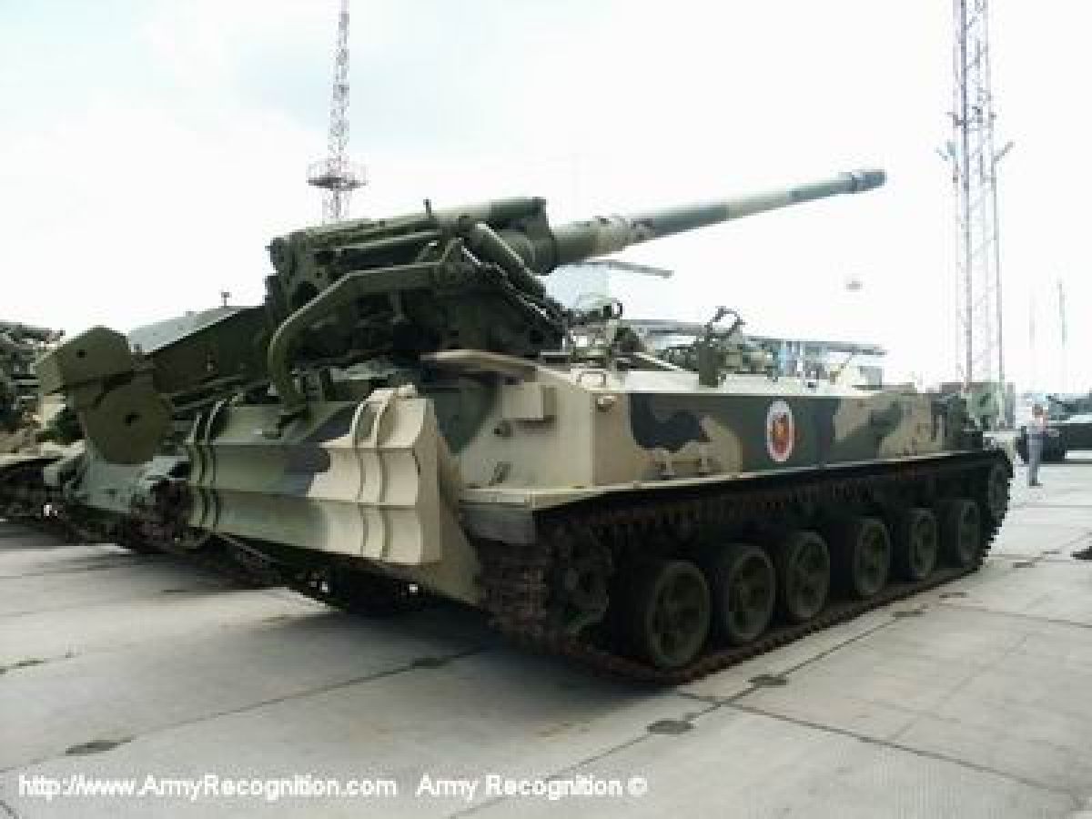 2S5 Giatsint-S 152mm