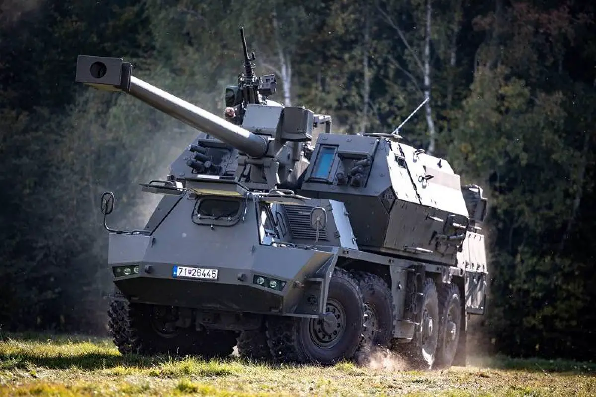 Zuzana 2 155mm 52 caliber SPH