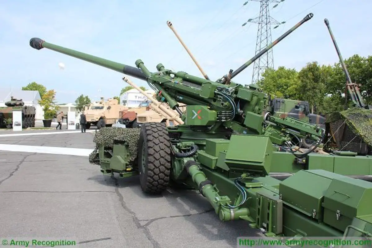 Trajan 155mm 52 caliber